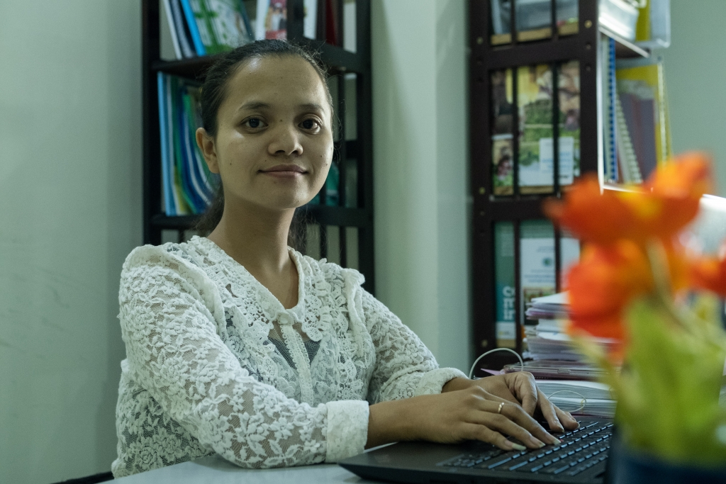 Go far beyond. Srey Pich's Story. - Voice.Global